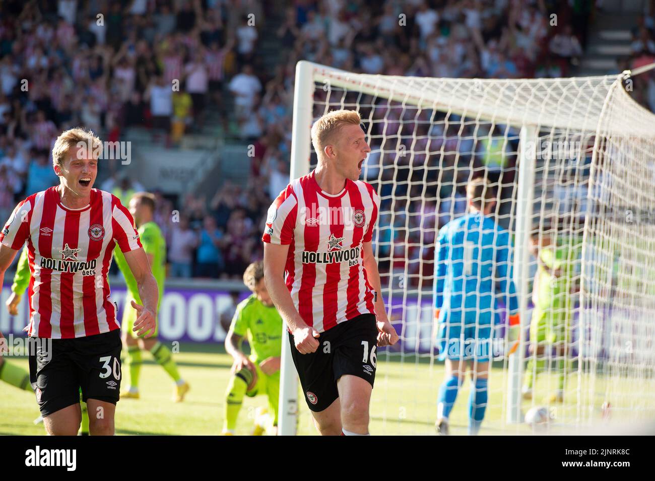 Ben mee brentford hi-res stock photography and images - Alamy