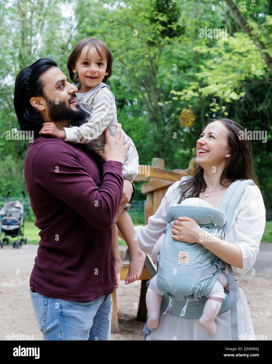 Bonn, Deutschland. 01st June, 2022. Family with children in the ...