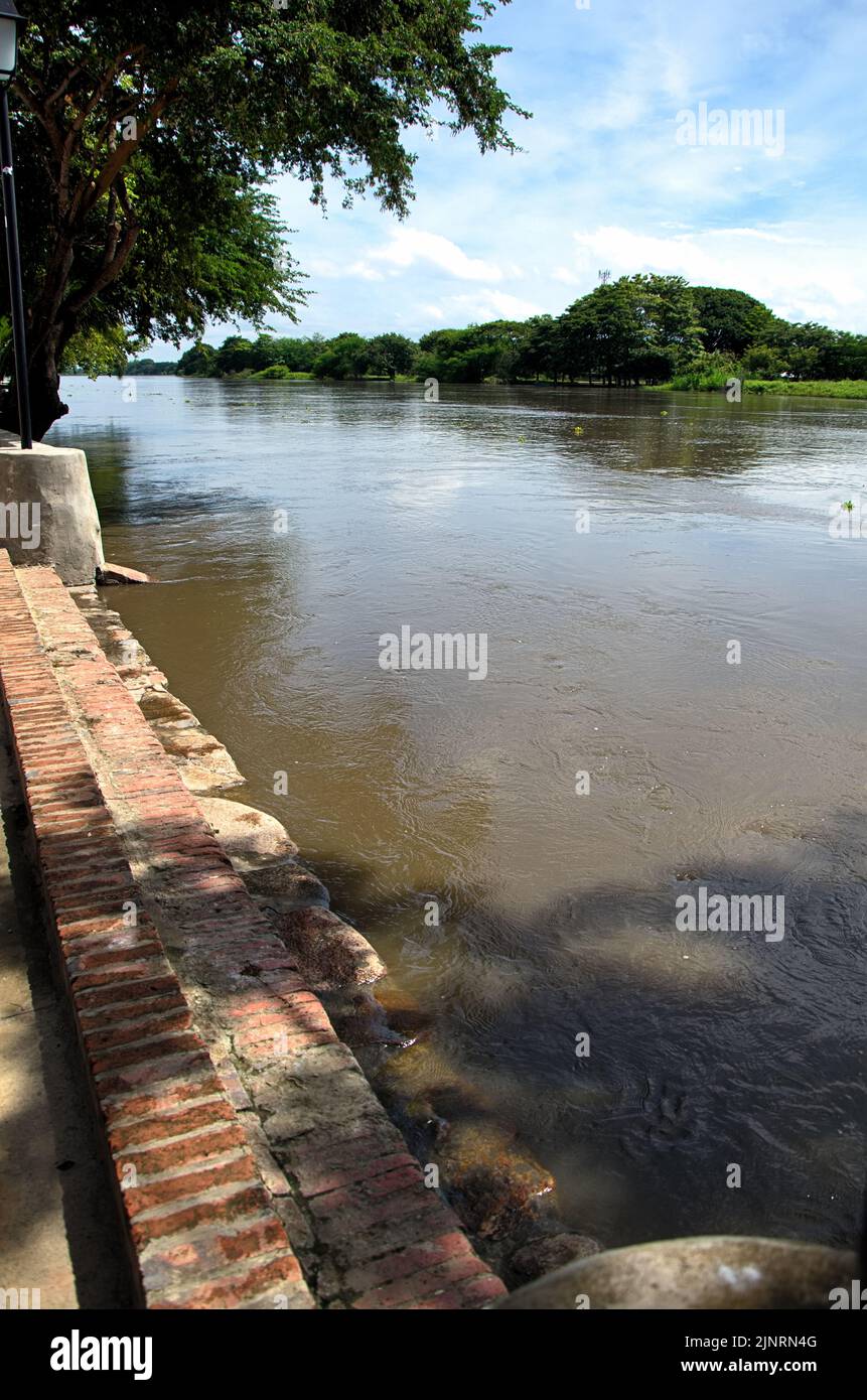 Wharf float landing hi-res stock photography and images - Alamy