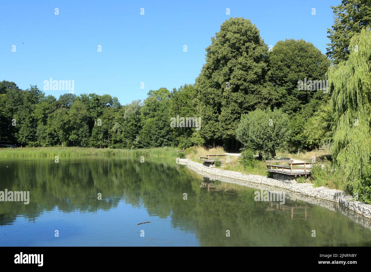 Les étangs de Corot. Ville d'Avray. Haut-de-Seine. Ile-de-France ...
