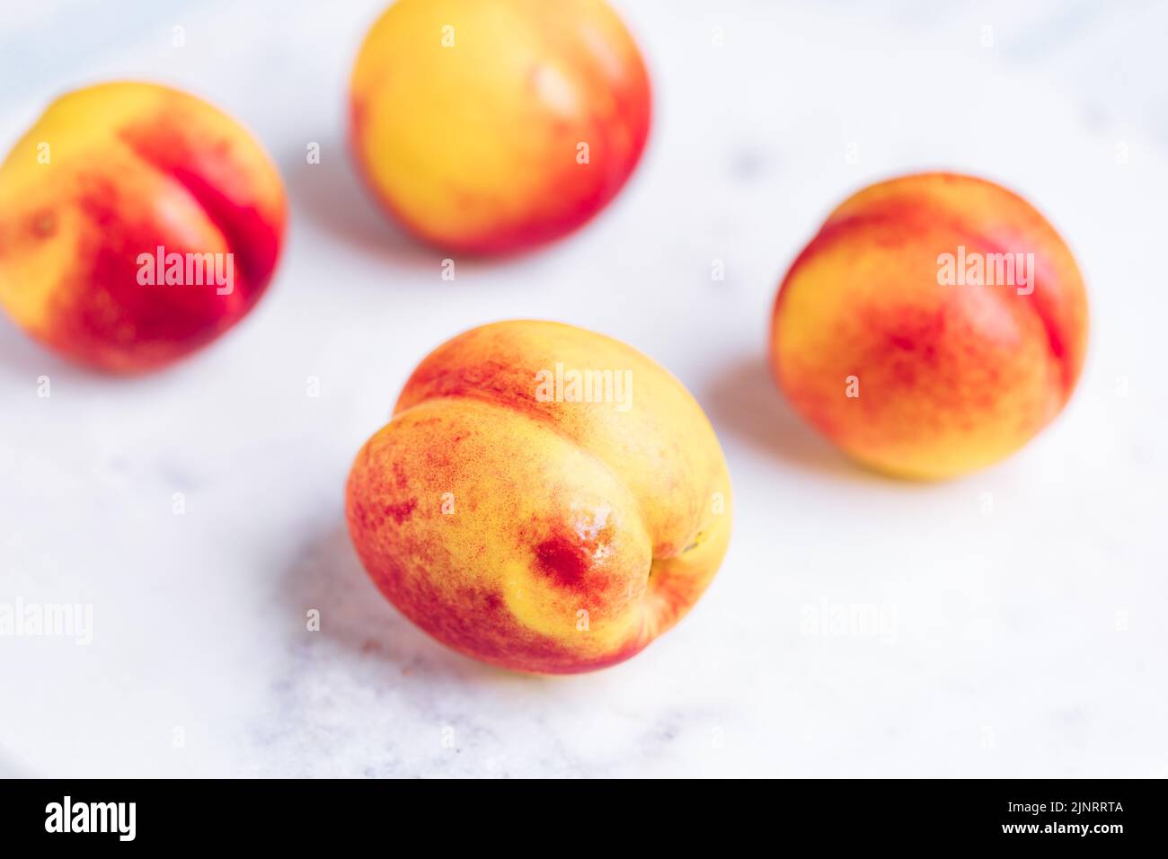 White marble background hi-res stock photography and images - Alamy
