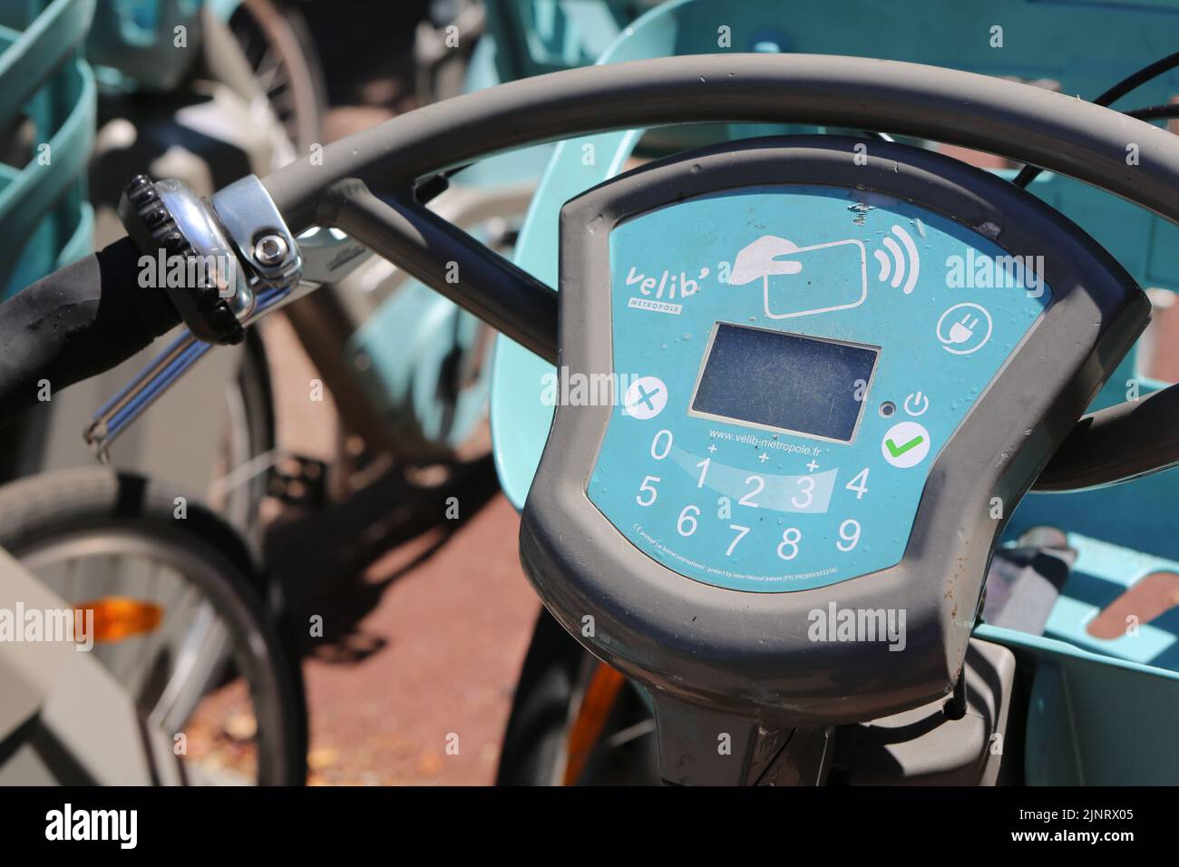 Vélib' Métropole. Location de vélos en libre-service. Ville d'Avray ...