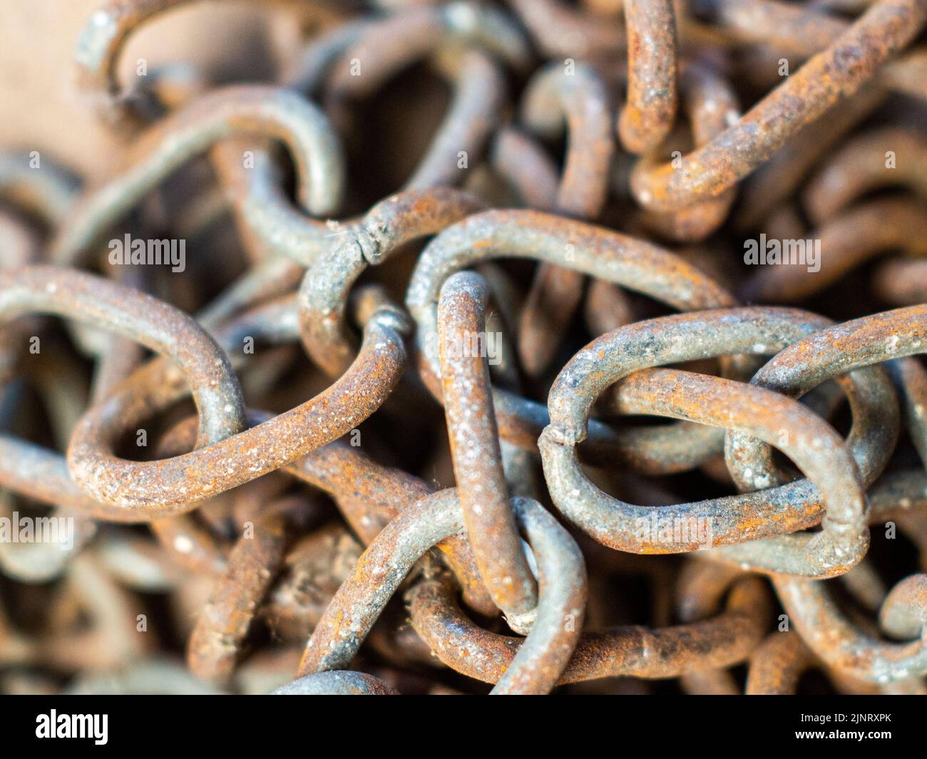 Rusted chains hi-res stock photography and images - Alamy