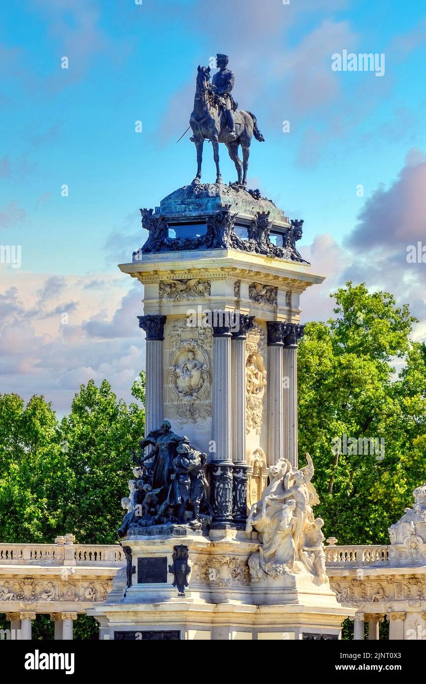The Alfonso XII monument in El Buen Retiro Park (Parque del Buen Retiro ...