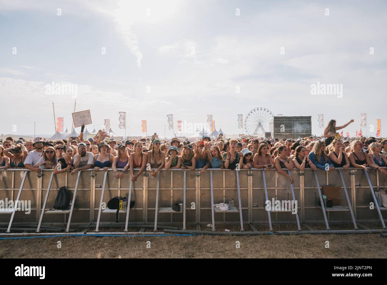 Newquay, Cornwall, UK. 13th August, 2022. Main stage crowd at ...