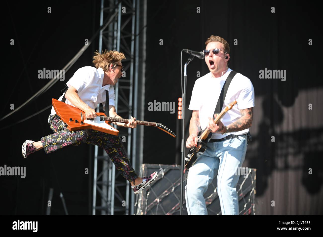 Marty mcfly guitar hi-res stock photography and images - Alamy