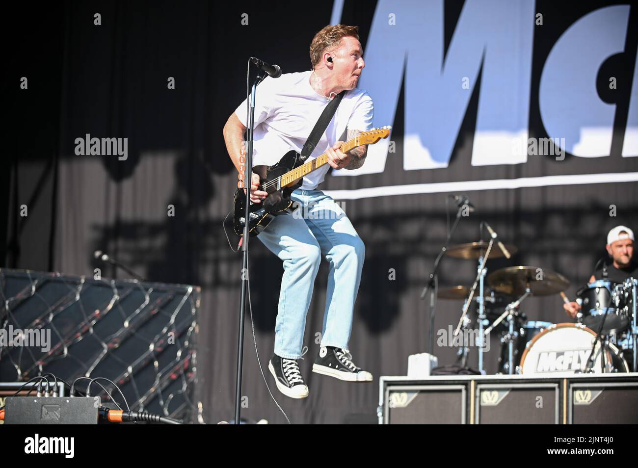 Marty mcfly guitar hi-res stock photography and images - Alamy