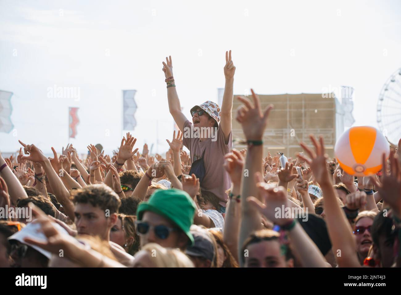 Newquay, Cornwall, UK. 13th August, 2022. Main stage crowd at ...