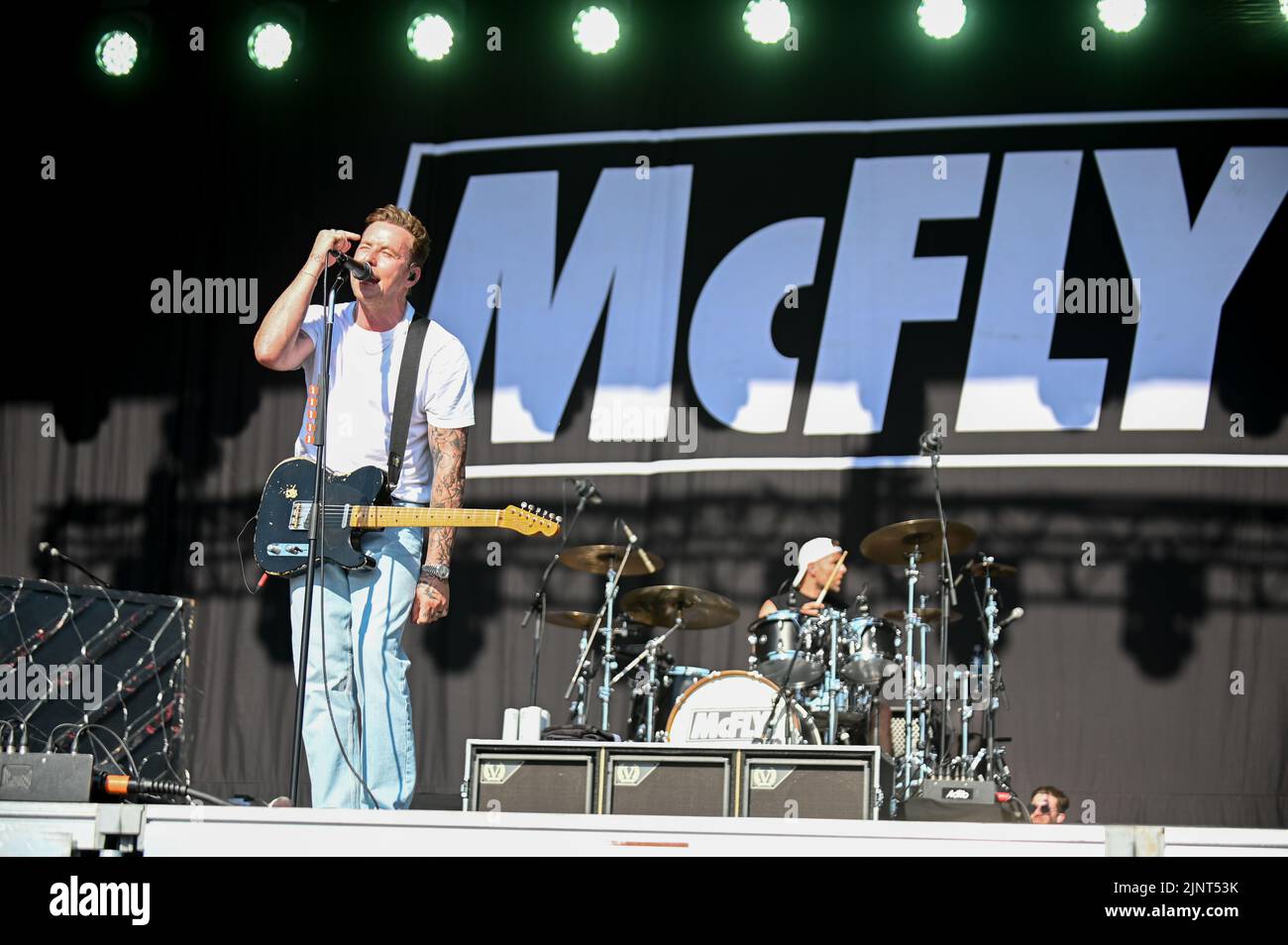 Marty mcfly guitar hi-res stock photography and images - Alamy