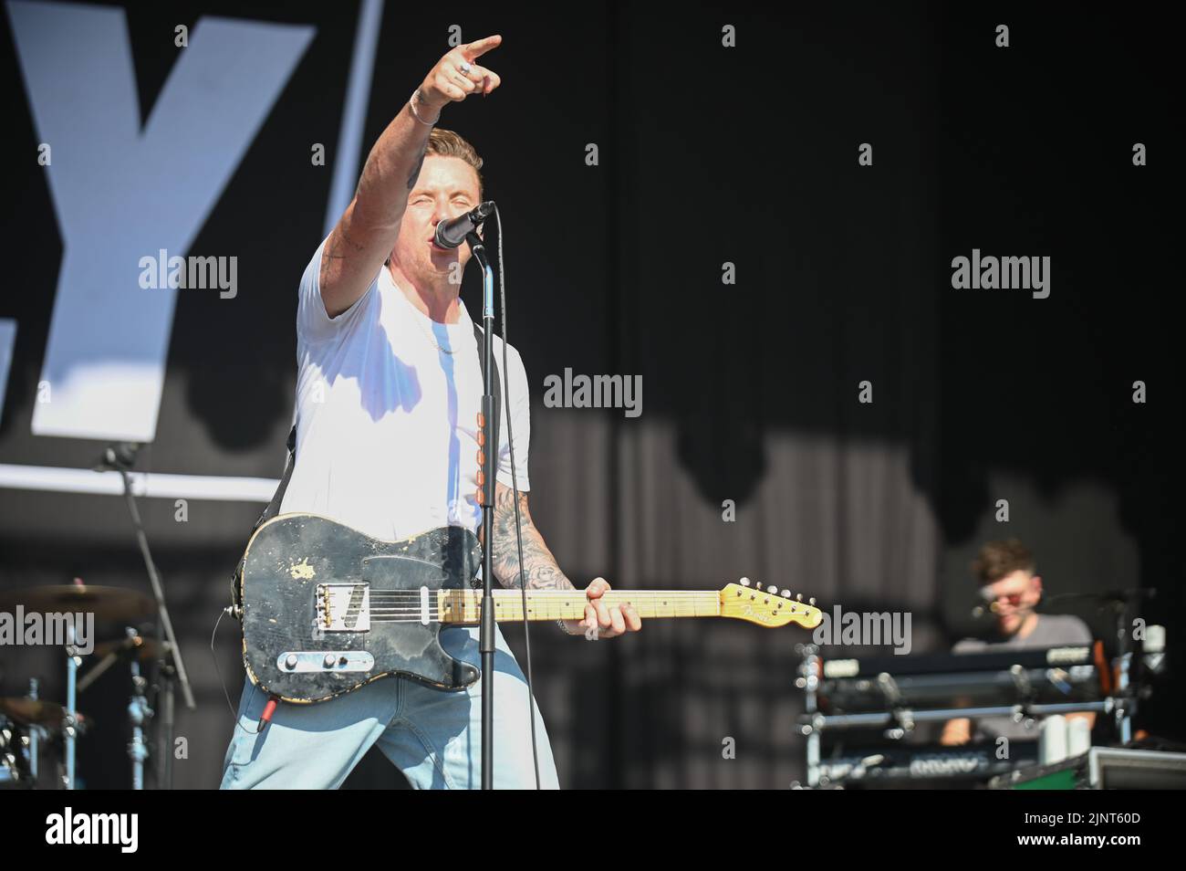 Marty mcfly guitar hi-res stock photography and images - Alamy