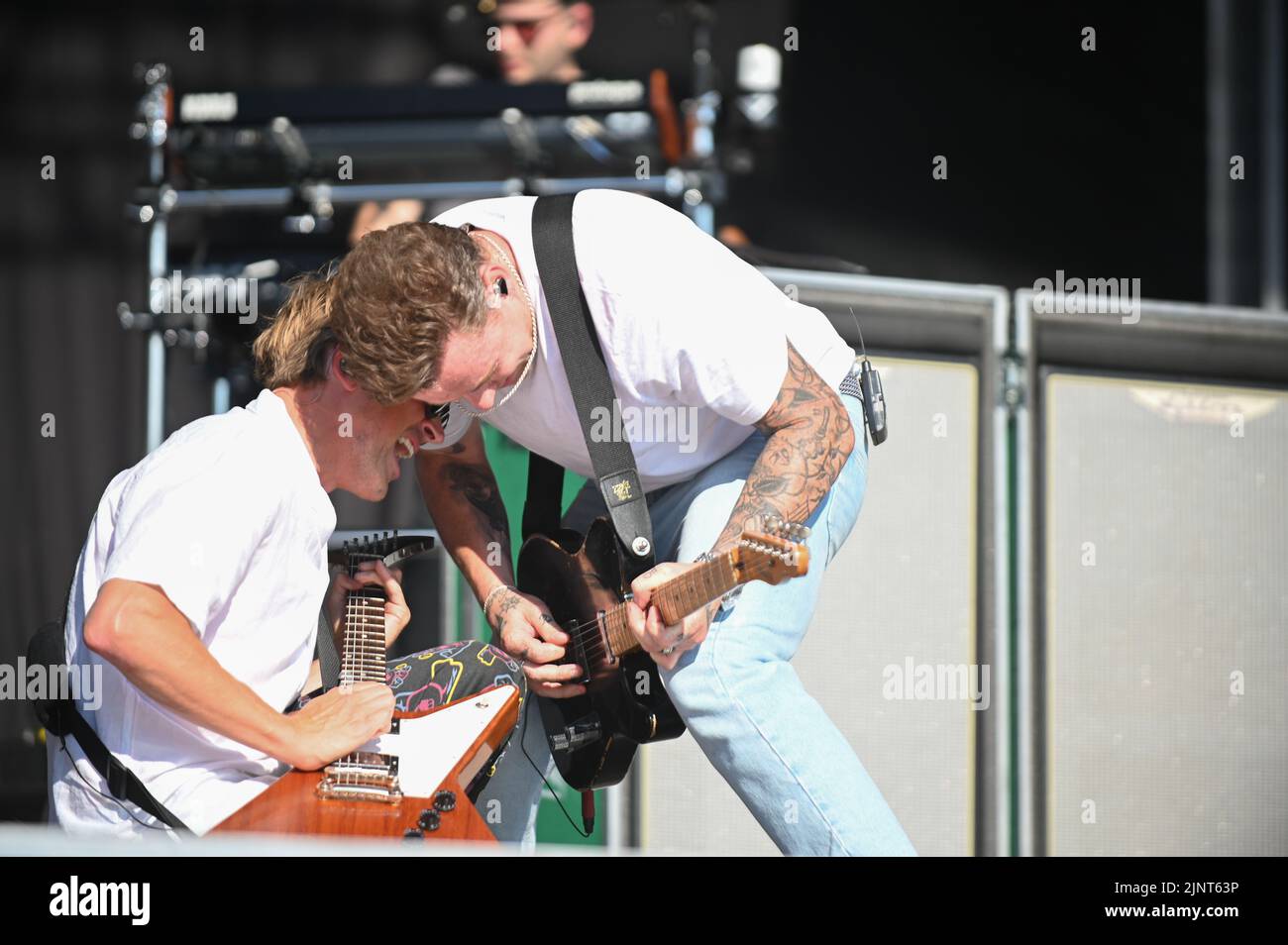 Marty mcfly guitar hi-res stock photography and images - Alamy