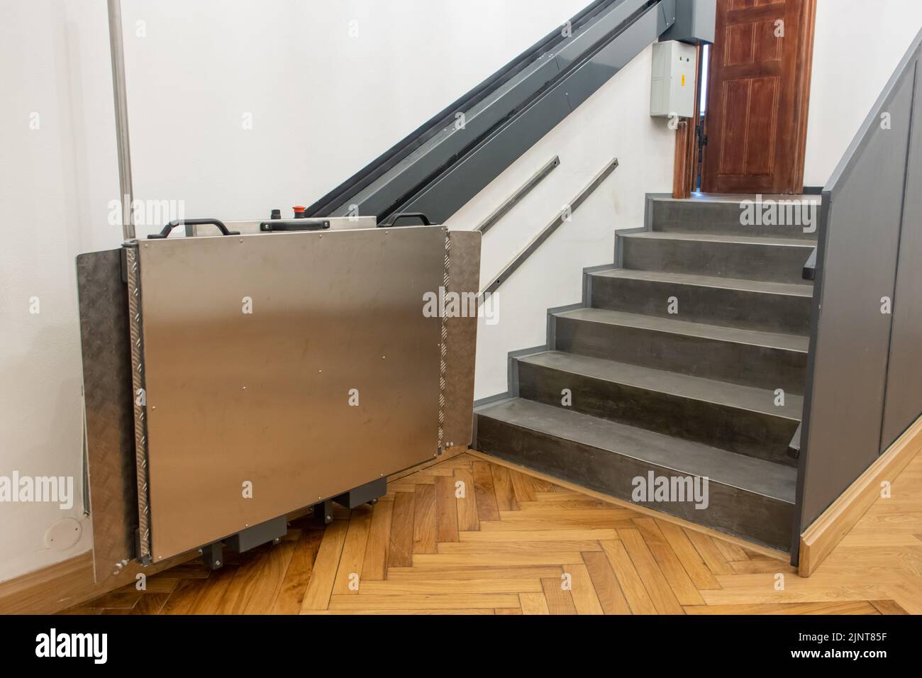 Accessible house entry hi-res stock photography and images - Alamy