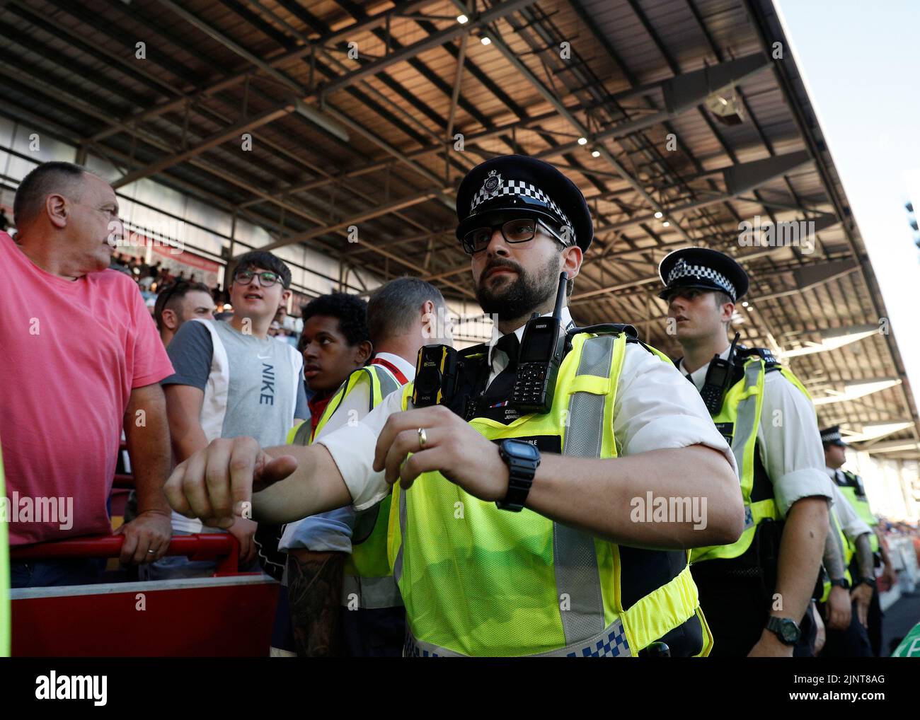 Football fans police 2022 hi-res stock photography and images - Alamy