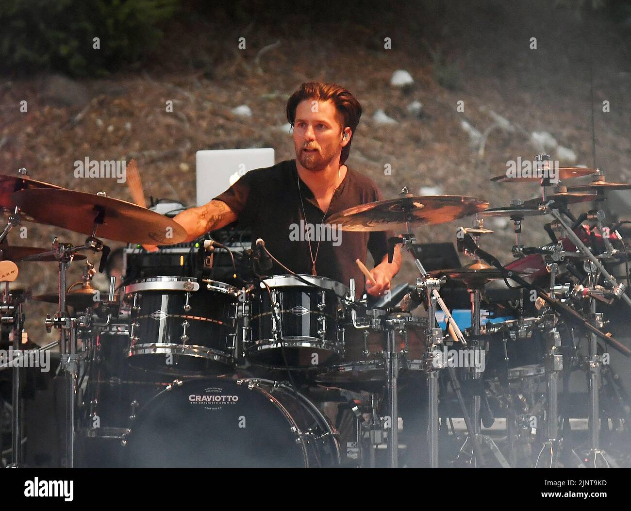 STS9, Sound Tribe Sector Nine - Zach Velmer performs at the Quarry ...