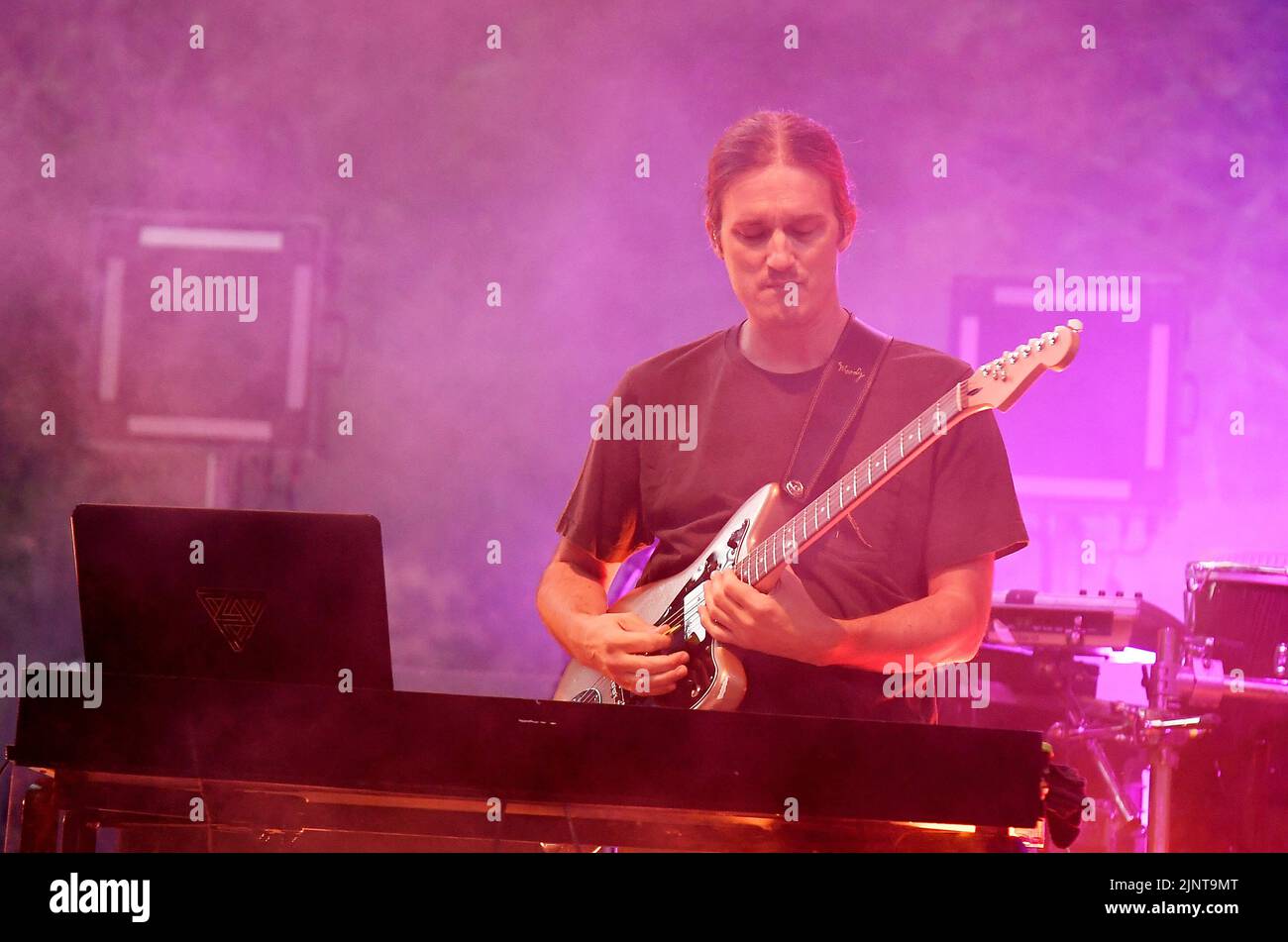 STS9, Sound Tribe Sector Nine - Hunter Brown performs at the Quarry ...
