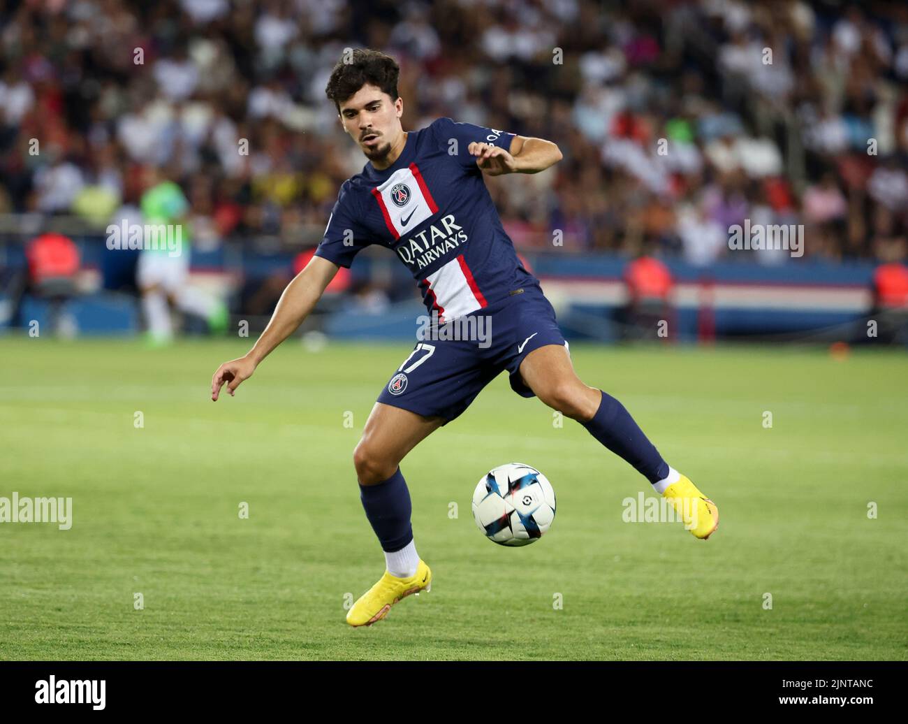 Vitinha psg 2022 2023 hi-res stock photography and images - Alamy