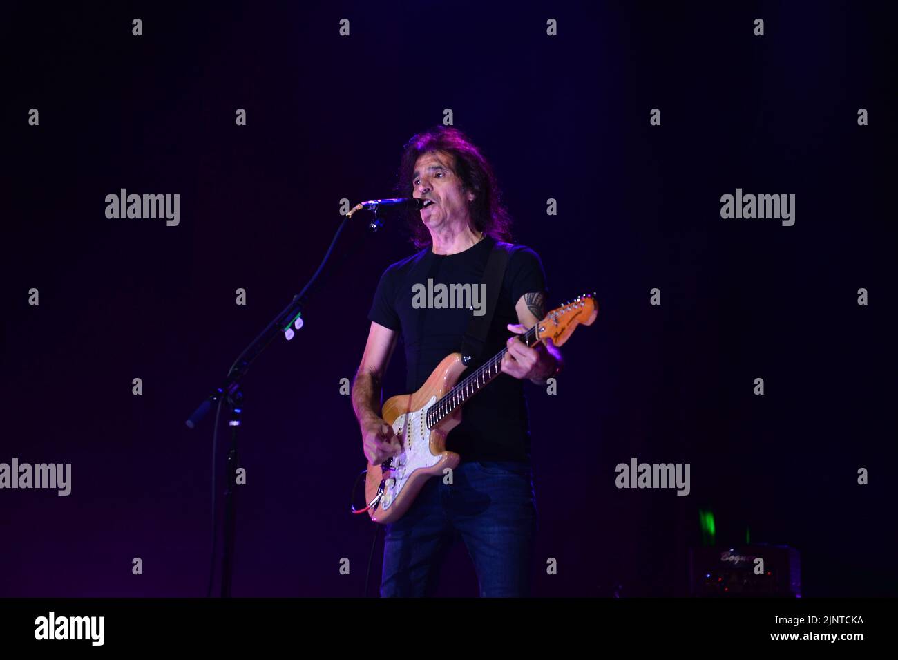 MIAMI, FL - AUGUST 12: Felipe Staiti of Argentinian band Enanitos ...
