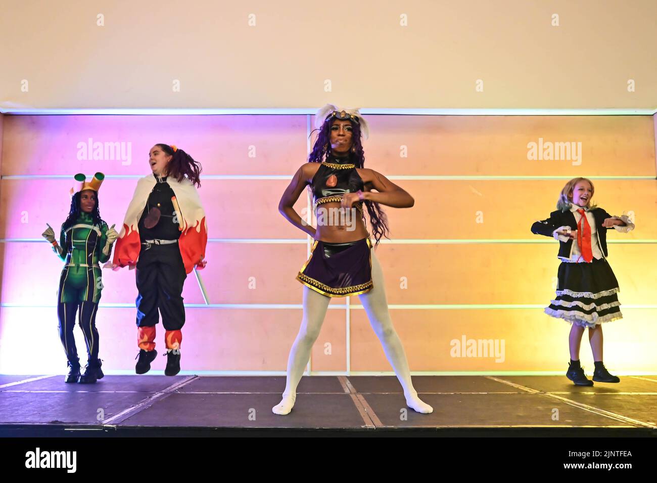 Hundreds of stands and live performances, participants dressed as Anime ...