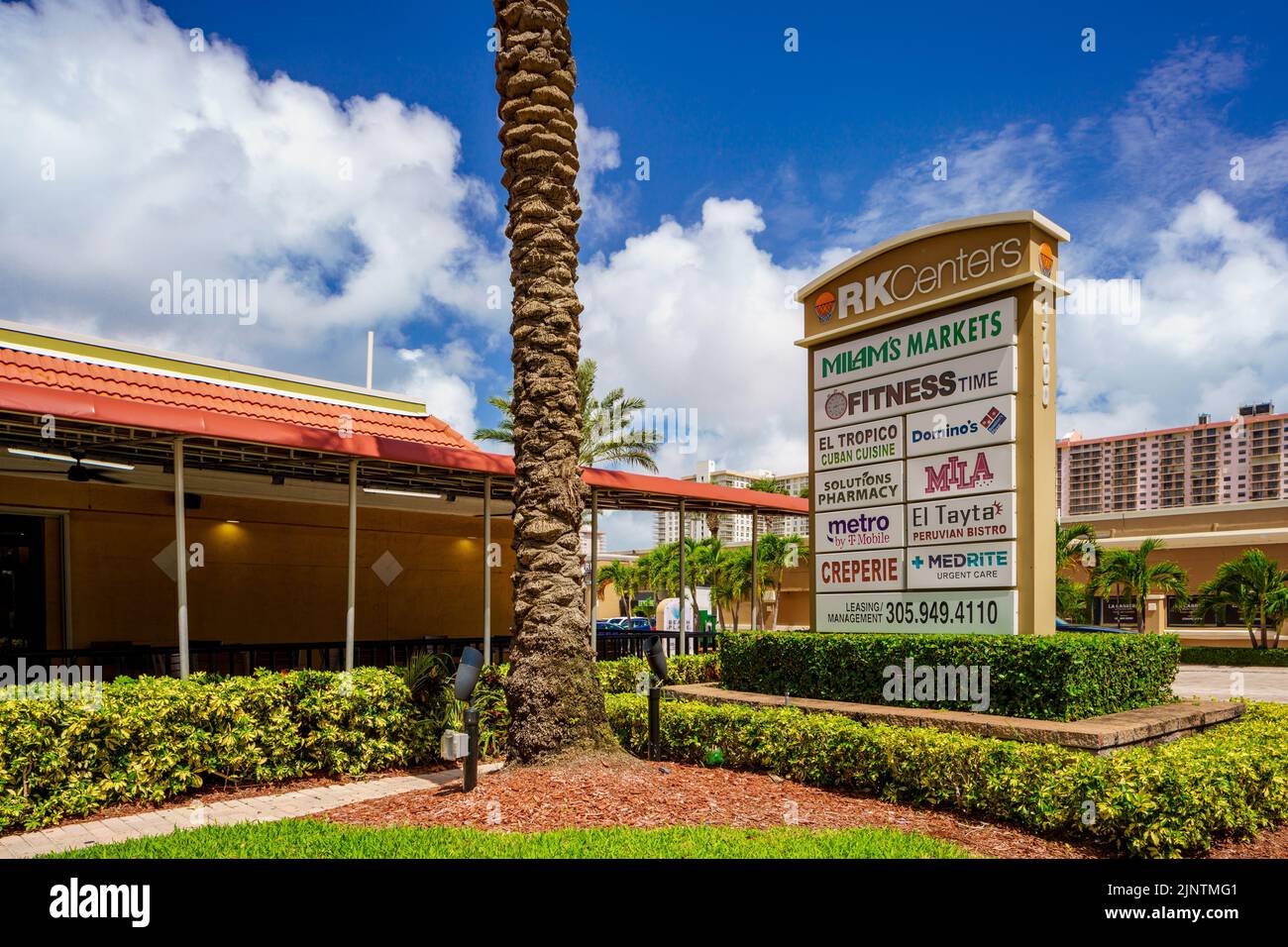 Rk centers hi-res stock photography and images - Alamy