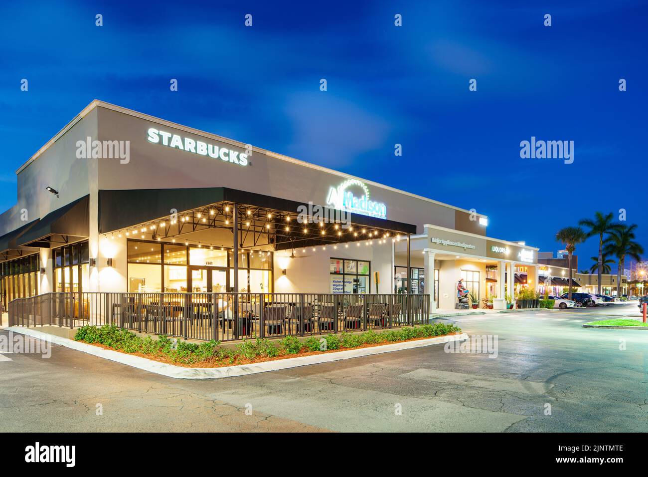 Miami florida starbucks coffee cafe hi-res stock photography and images ...