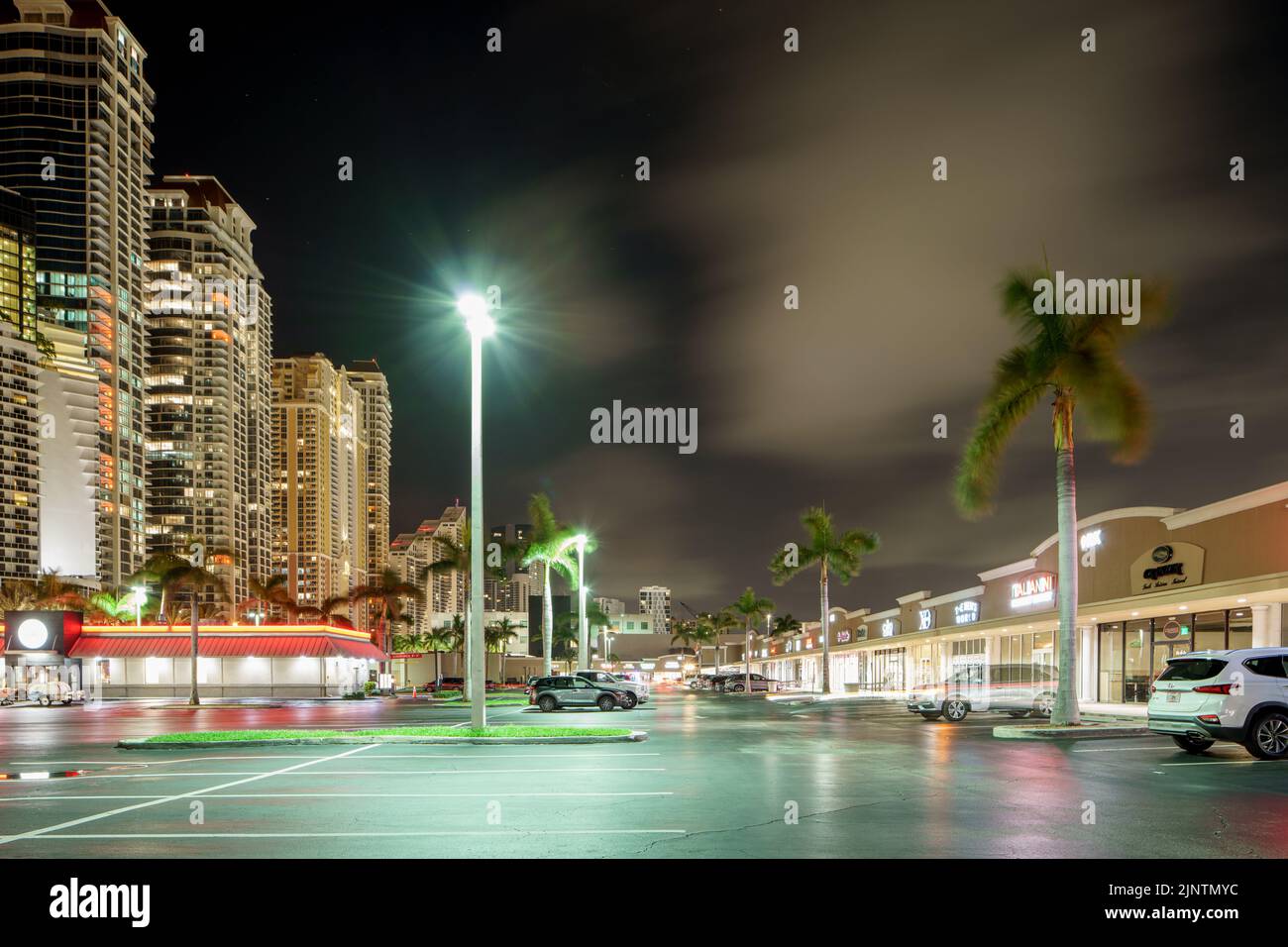Sunny Isles Beach, FL, USA - August 1, 2022: Strip Mall shopping plaza ...