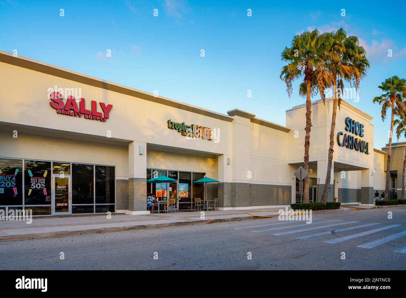 Stuart, FL, USA - August 6, 2022: RC Center Pineapple Commons Stuart FL ...