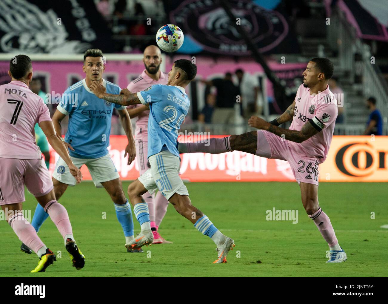 FORT LAUDERDALE, FL - AUGUST 13: Gregore #26 of Inter Miami and ...