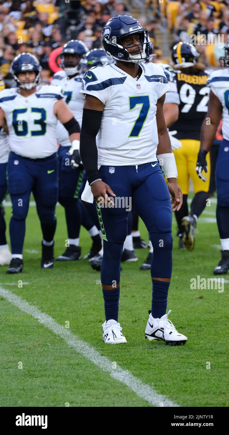Geno smith 2022 hi-res stock photography and images - Alamy