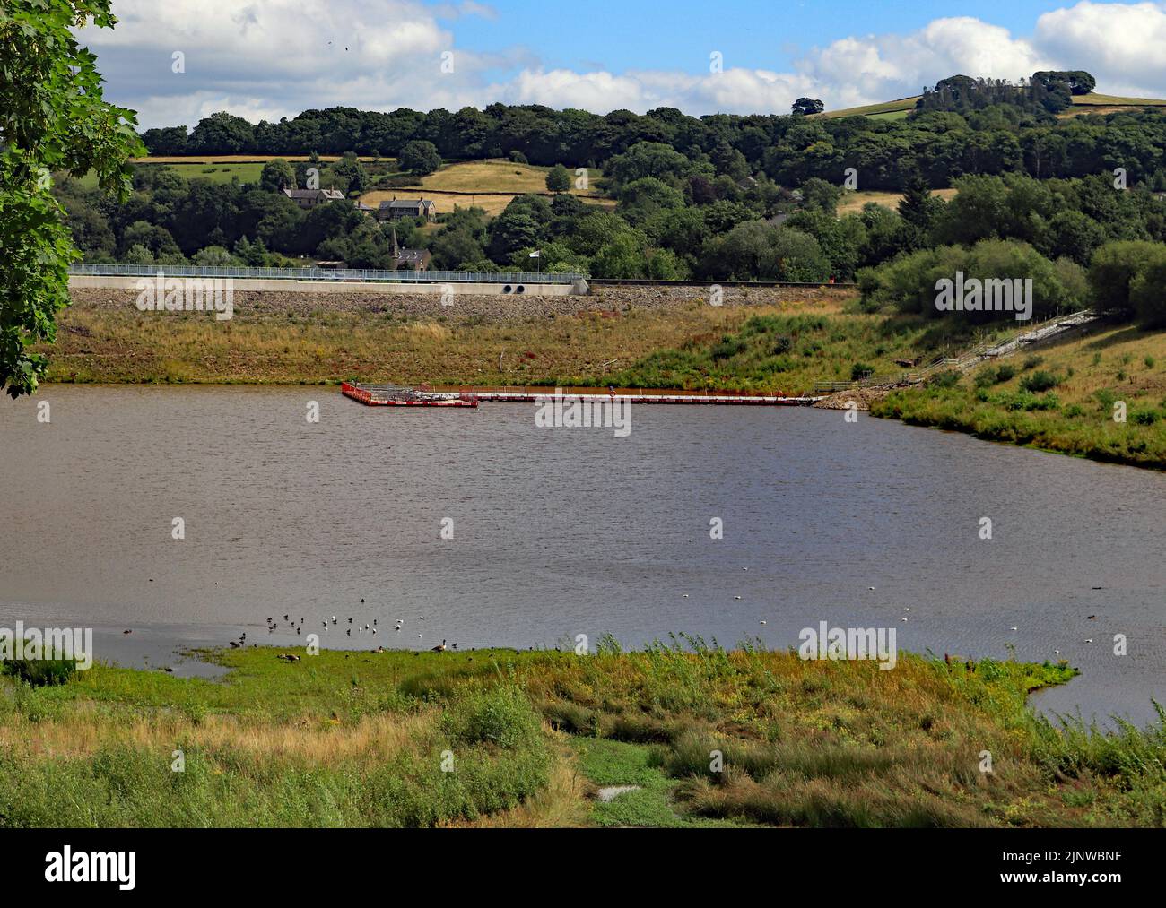 Empty Toddbrook Reservoir which looks very nice, calm and serine, but ...
