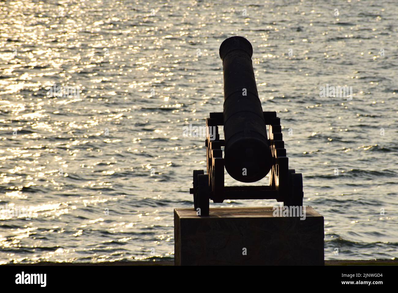 Ancient artillery gun Stock Photo - Alamy