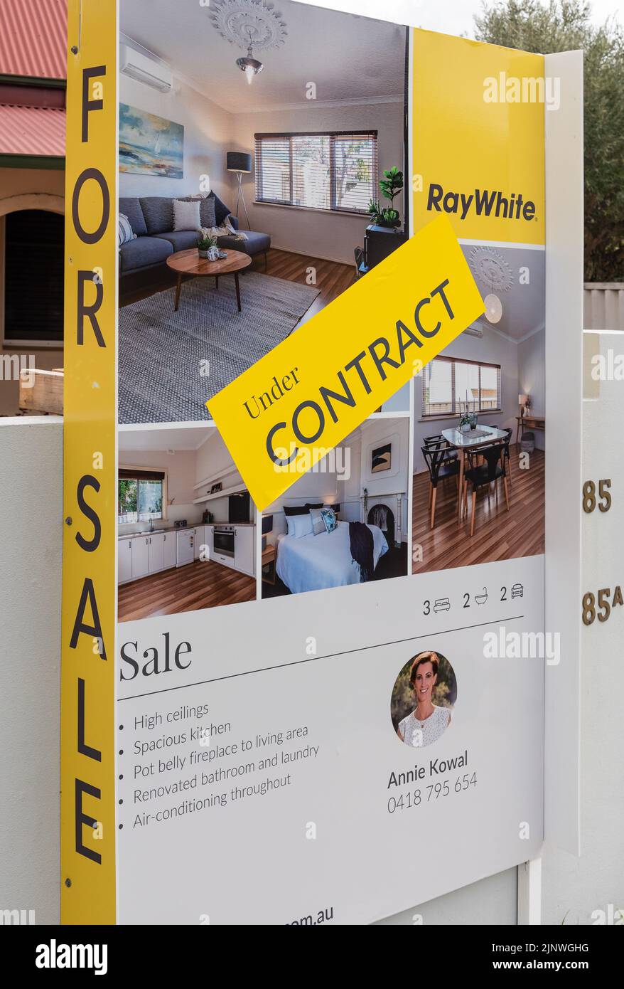 For sale sign on Australian property with under contract sticker Stock ...