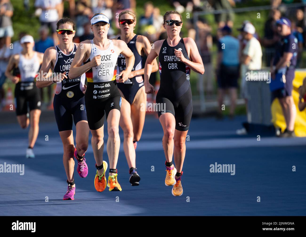 Emma lombardi triathlon hi-res stock photography and images - Alamy