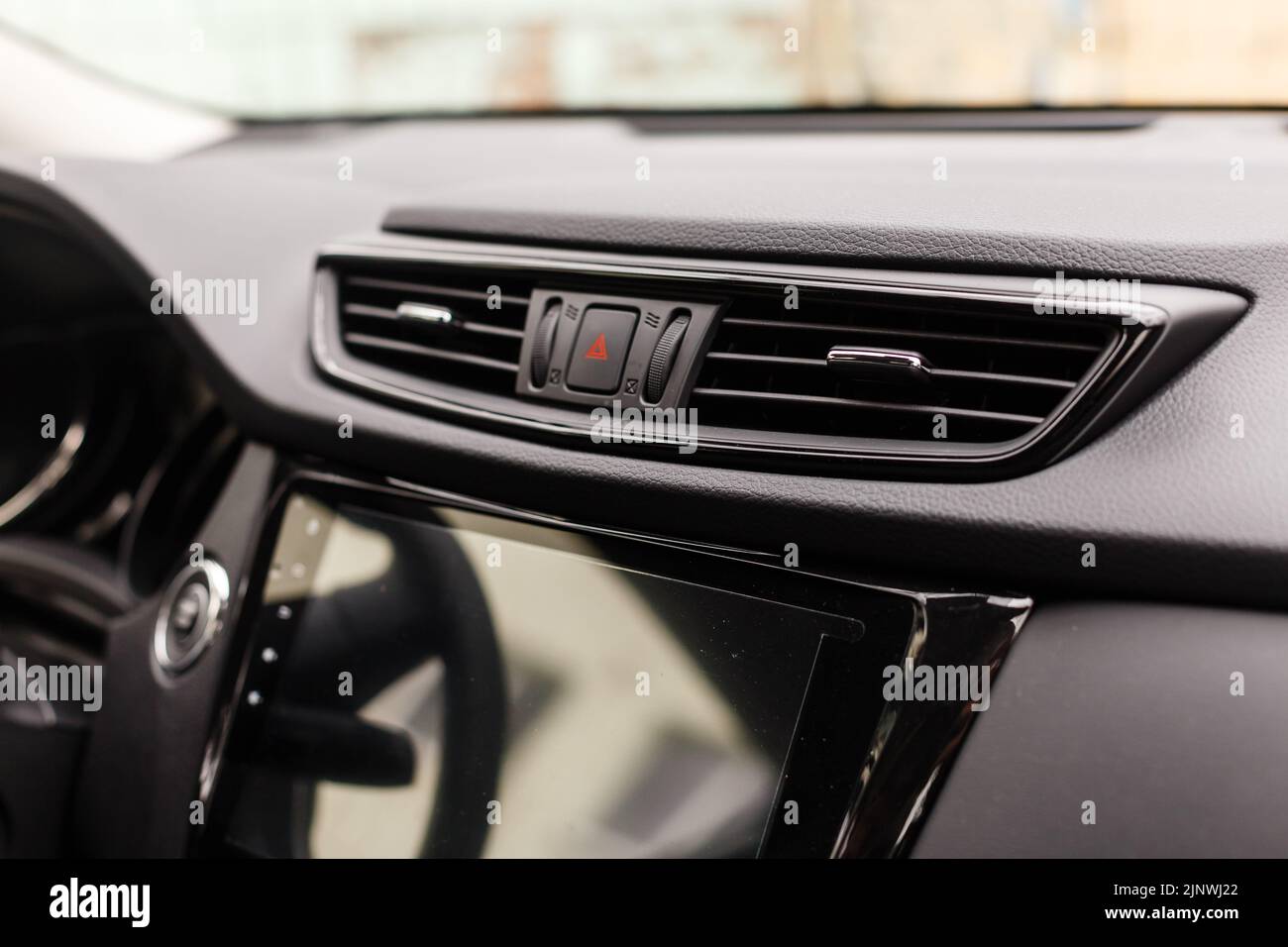 Air conditioner slot hi-res stock photography and images - Alamy