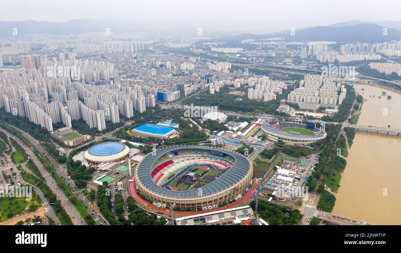 8/10/2022 - Aerial drone image of the Seoul FE circuit in the Jamsil ...