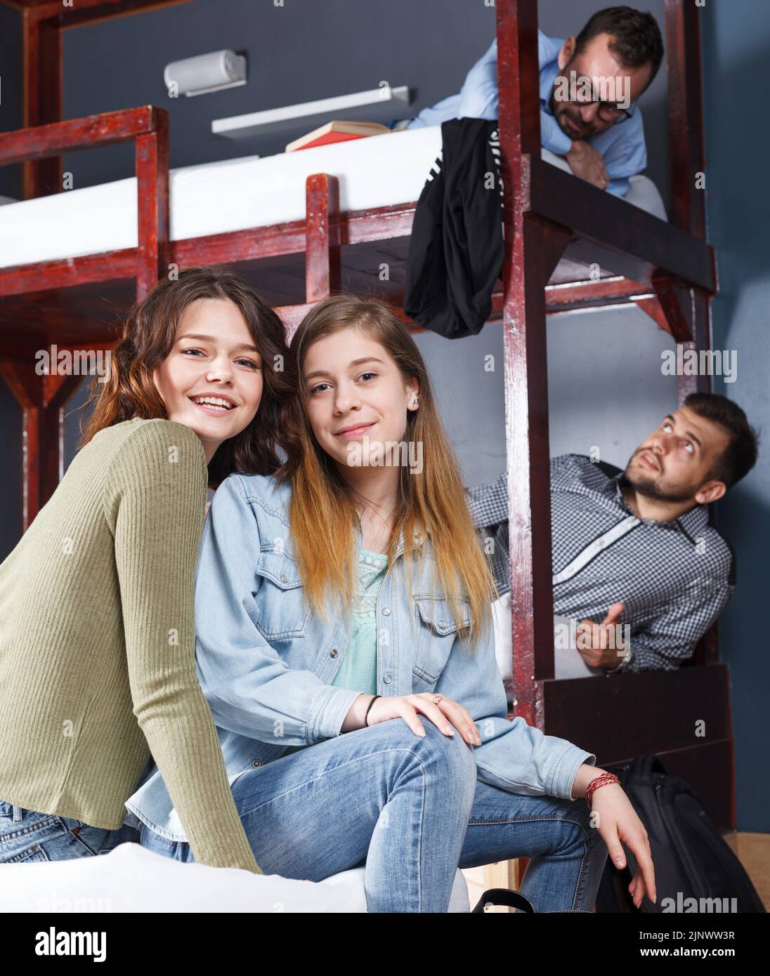 Strangers rest hi-res stock photography and images - Alamy