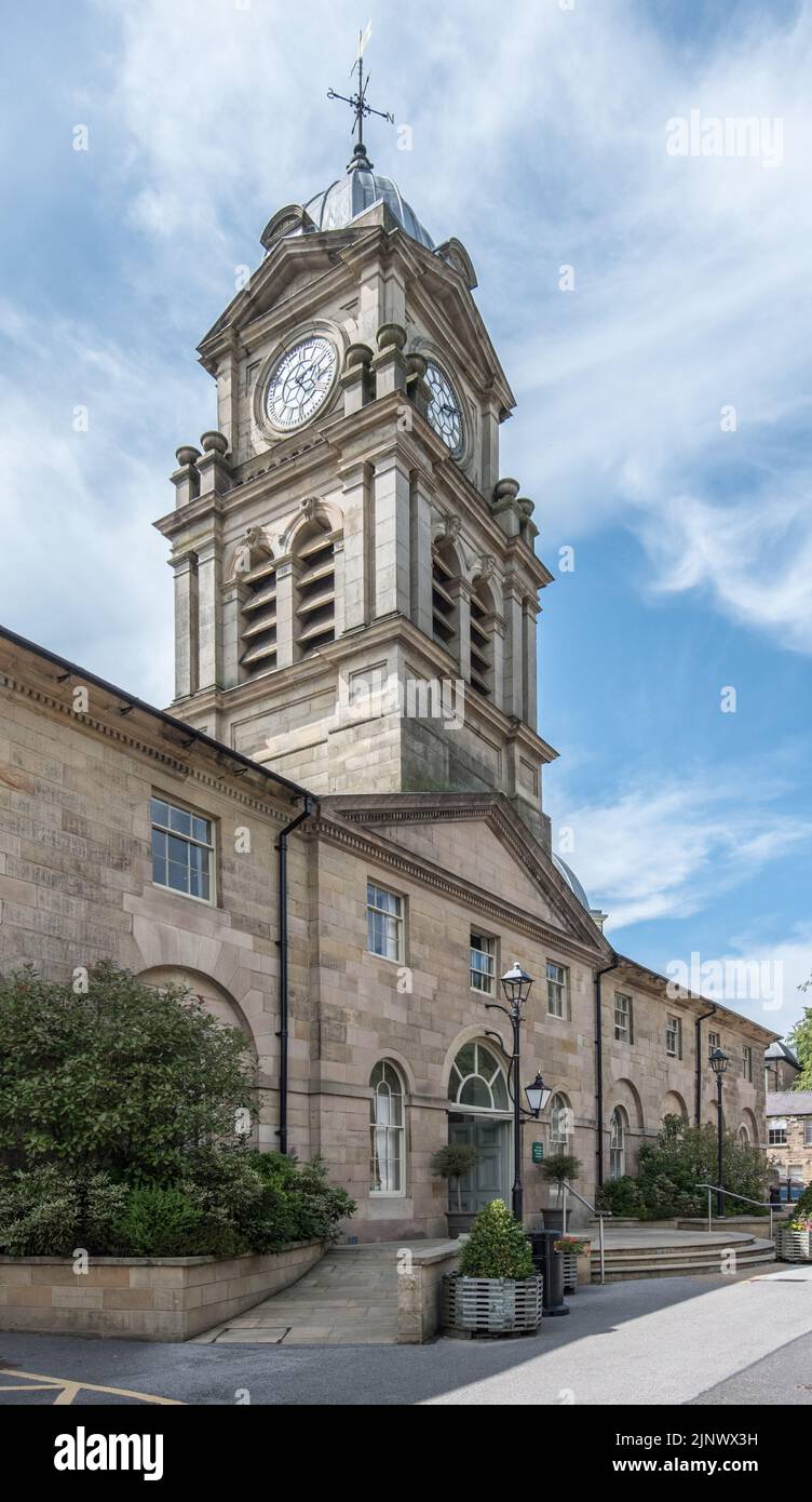 The devonshire dome houses a modern hair and beauty salon hi-res stock ...