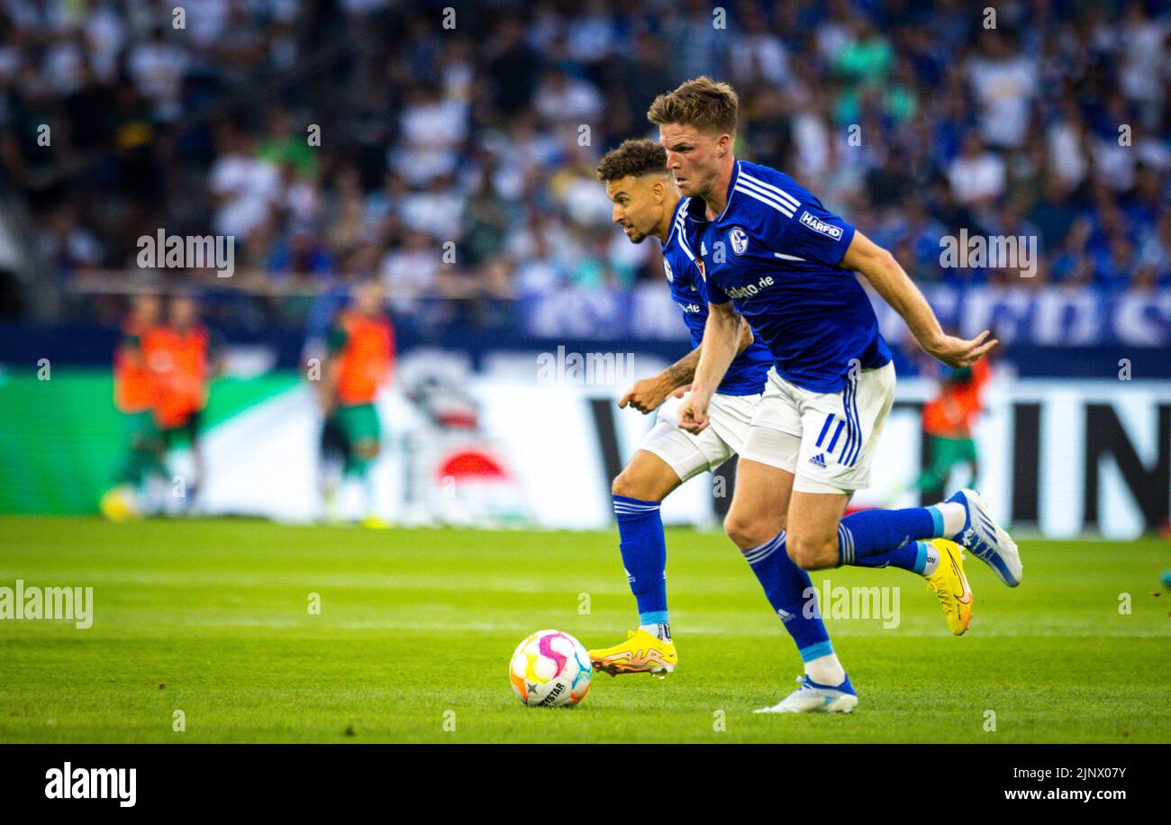 Marius Bülter (S04), Jordan Larsson (S04) FC Schalke 04 - Borussia ...