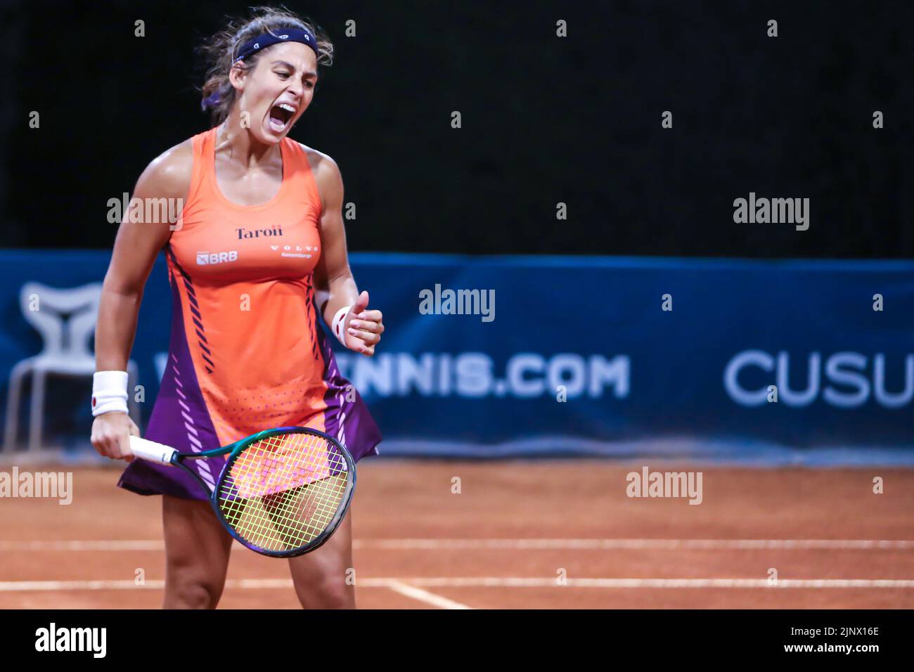 Carolina alves hi-res stock photography and images - Alamy