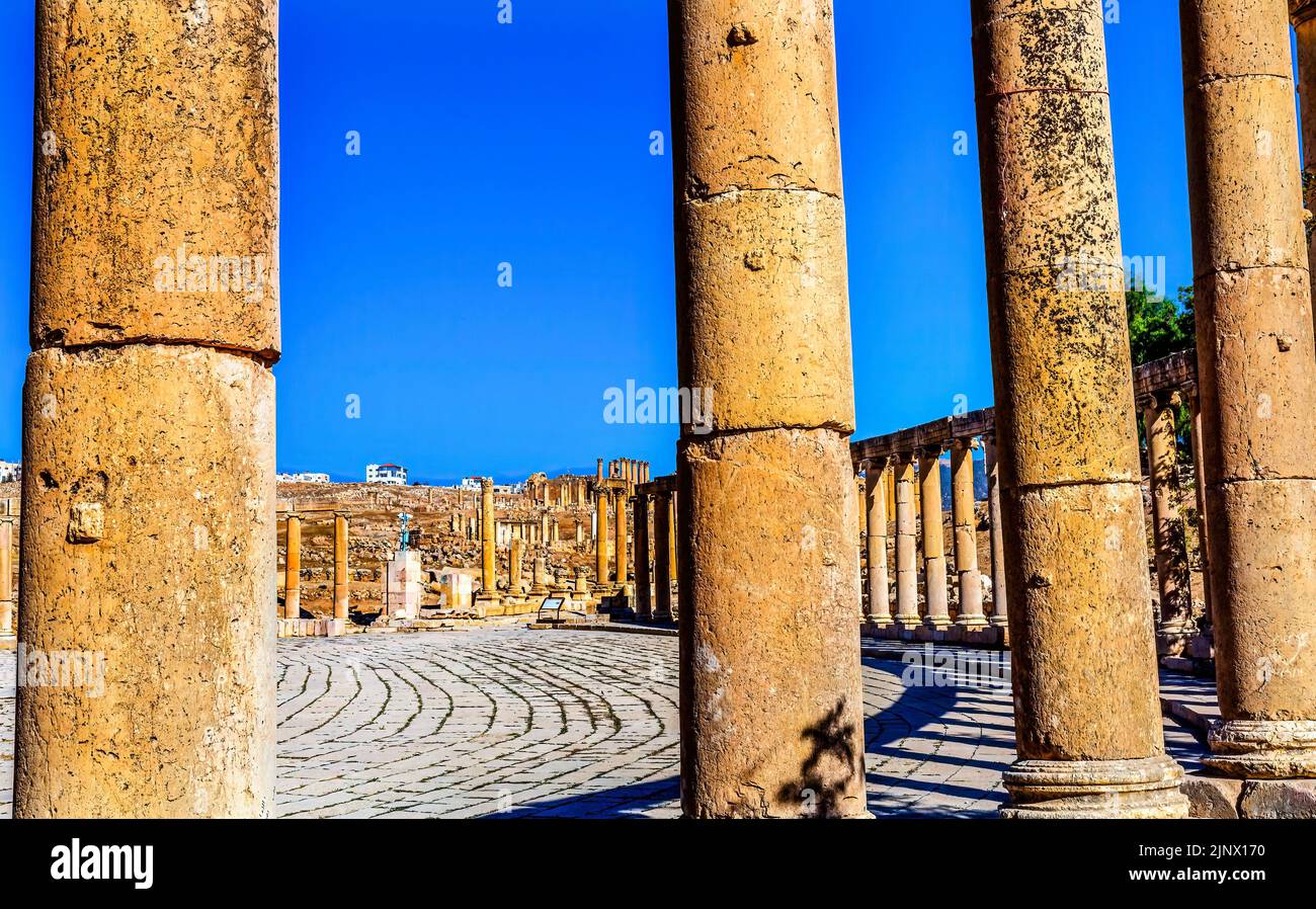 Oval Plaza 160 Ionic Columns Ancient Roman City Jerash Jordan Came to ...