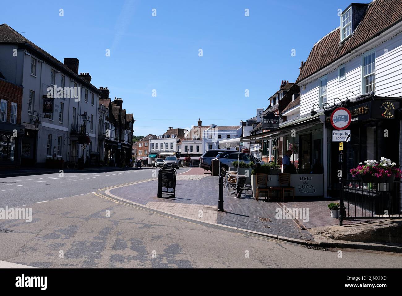 westerham town in kent,uk august 2022 Stock Photo - Alamy