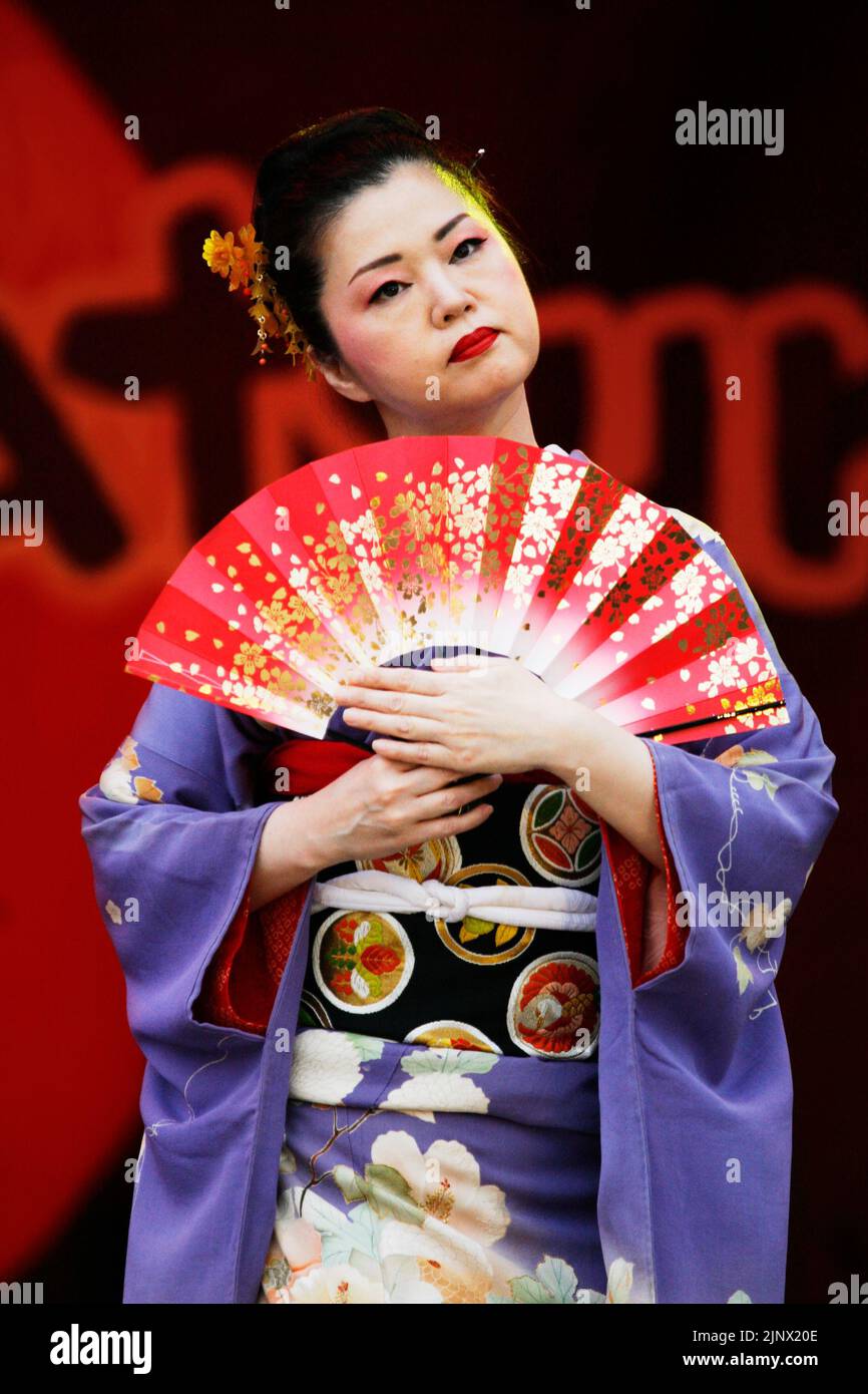 LONDON - OCT 5 : Participants, Hiroko Tanaka Nihon Buyo Team-Japanese ...