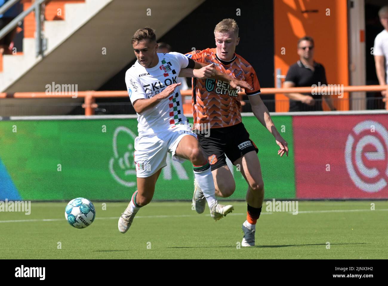 VOLENDAM - (lr), Bart van Rooij of NEC Nijmegen, Derry John Murkin of ...