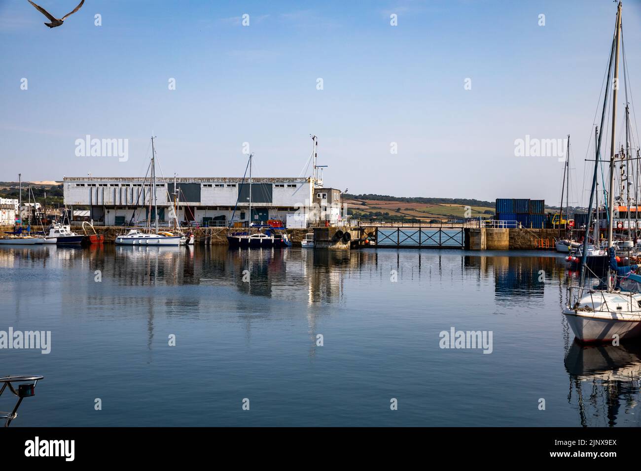 Penzance,Cornwall,13th August 2022,People enjoy the glorious sunshine ...