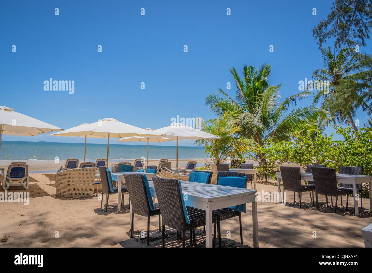 Bacco Beach Italian Restaurant Stock Photo - Alamy