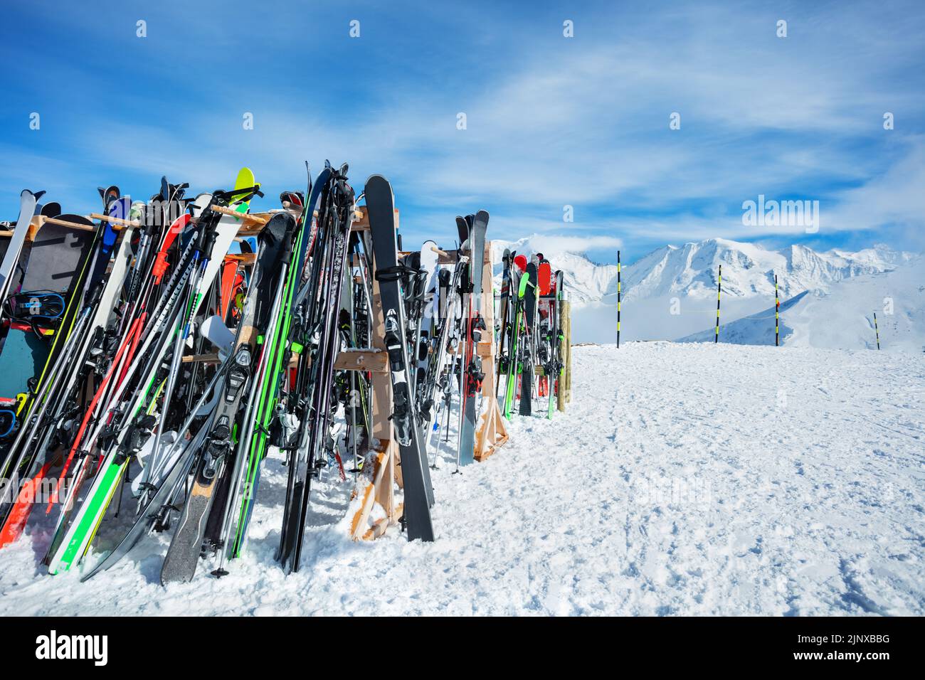 Snowboard rack hi-res stock photography and images - Alamy