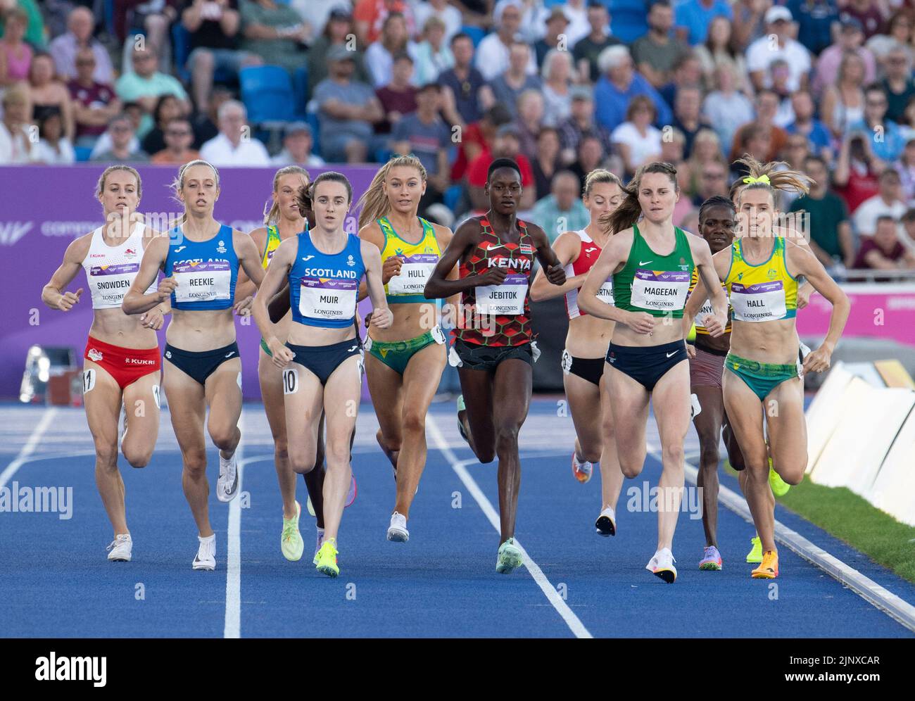 Jessica Hull of Australia competing in the women’s 1500m final at the ...