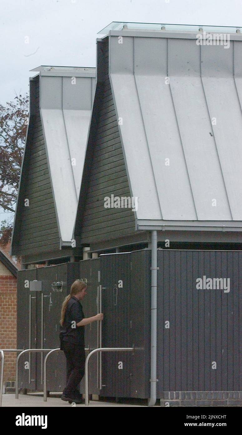 THE PUBLIC LOO AT BROCKENHURST IN THE NEW FOREST ON THE SHORT LIST ...