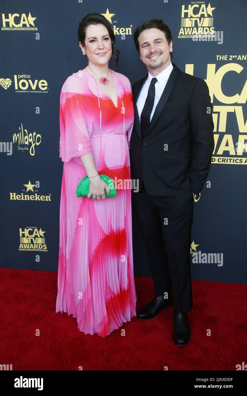 Beverly Hills, Ca. 13th Aug, 2022. Melanie Lynskey, Jason Ritter at the ...