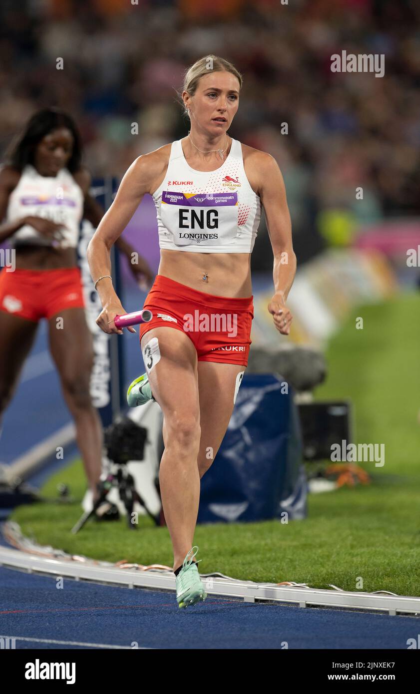 Jessie Knight of England competing in the women’s 4x400m final at the ...