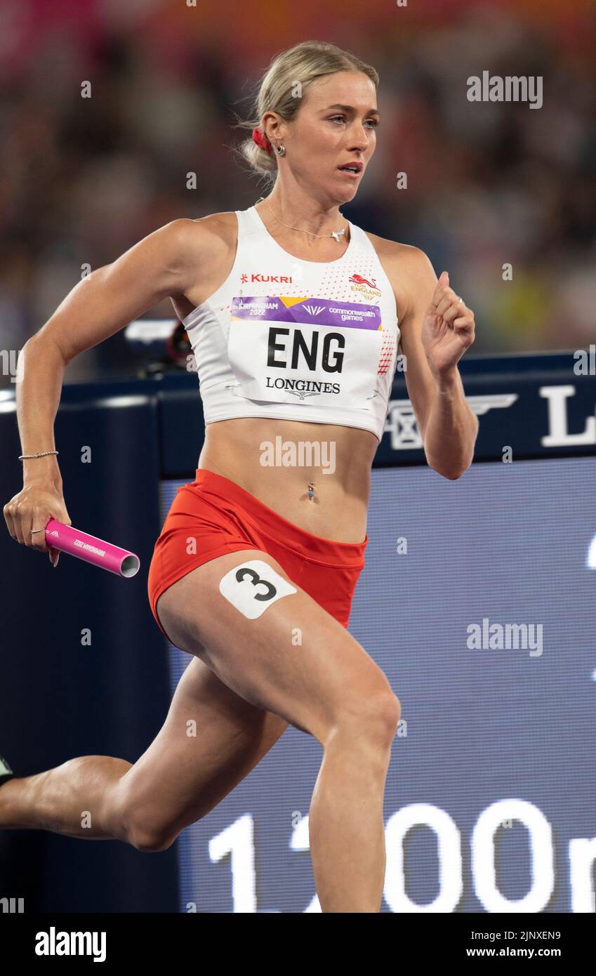 Jessie Knight of England competing in the women’s 4x400m final at the ...